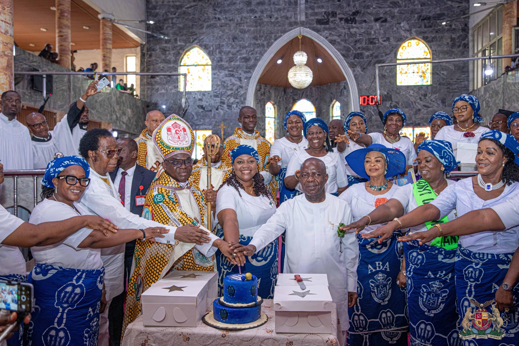 GOVERNOR OTTI JOINS WOMEN IN CHURCH TO CELEBRATE MOTHERING SUNDAY ...